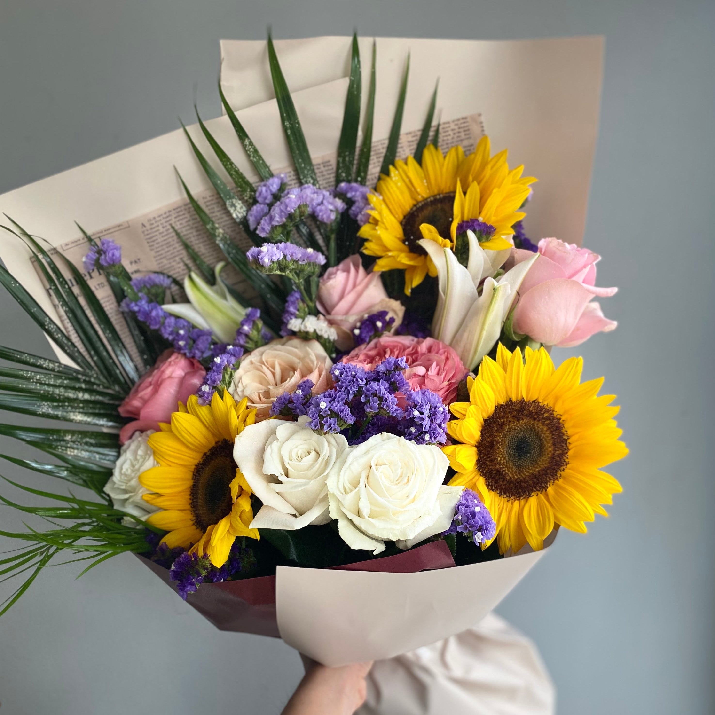 Mondial Bouquet – Million Rose Flowers